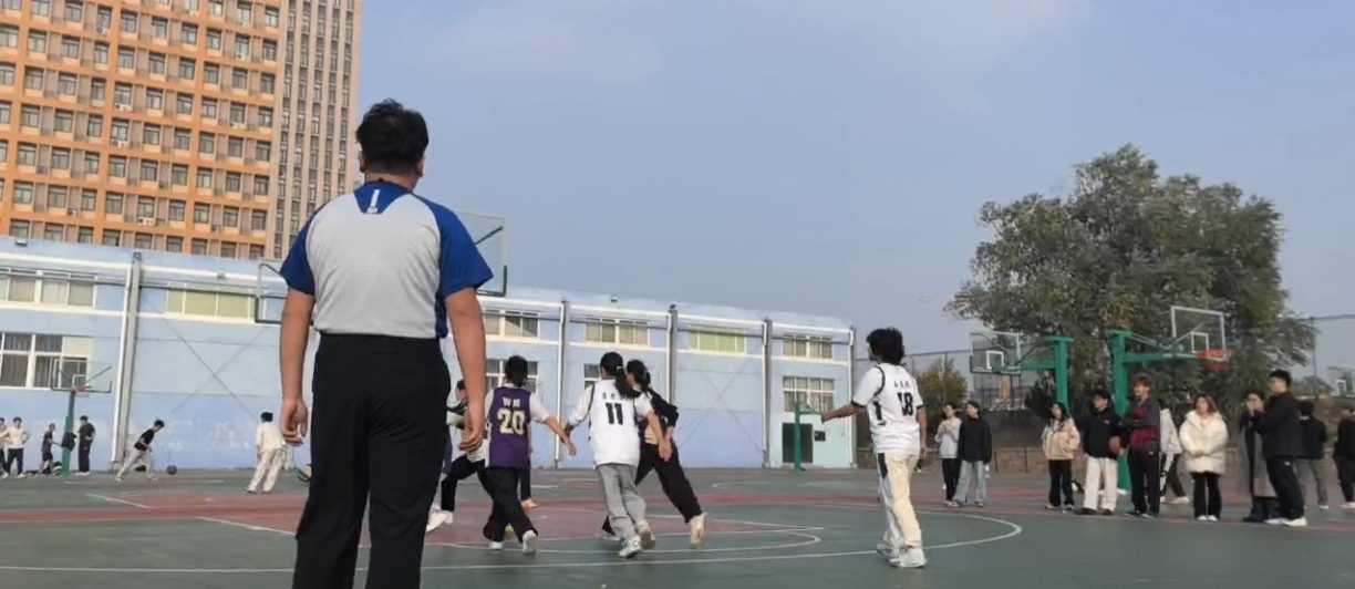 环境学院“巾帼竞锋芒 球场展英姿”女篮比赛-青岛科技大学环境与安全工程学院